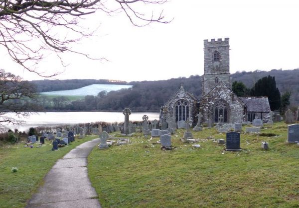 The History of St Winnow Church : Lerryn